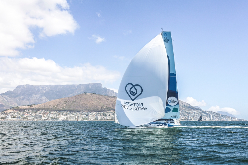 Leg 2 - Live Finish Story - Team Holcim-PRB win Leg 2 - The Ocean Race ...