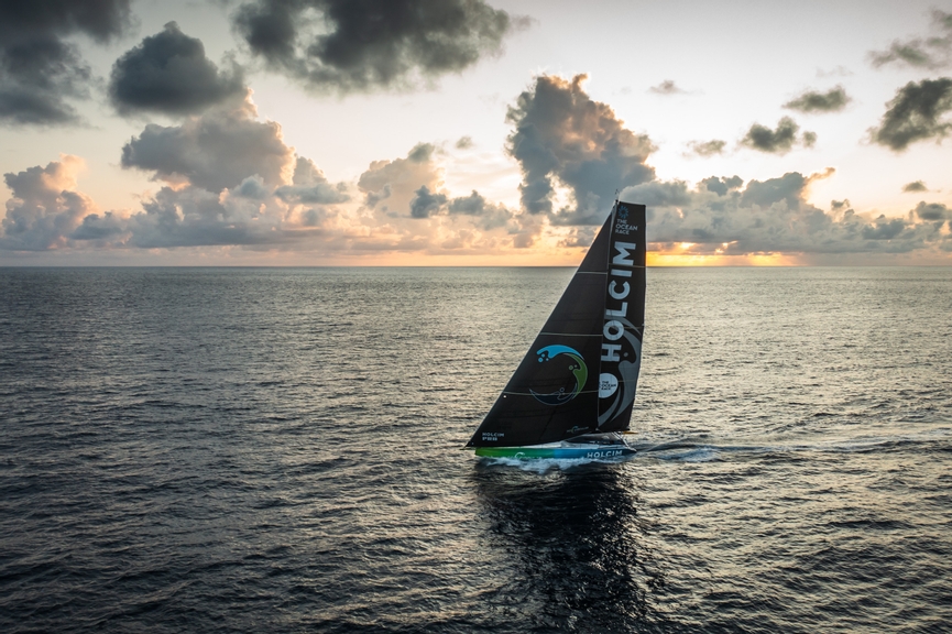 Windwhisper Racing Team leads both fleets toward the Med and grabs ...